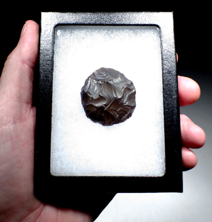 OUR FINEST MIDDLE STONE AGE ATERIAN DISCOIDAL SCRAPER FROM PREHISTORIC ...