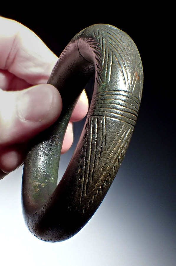 EXCEPTIONAL ANCIENT SOLID BRONZE PRESTIGE BANGLE BRACELET FROM THE ...