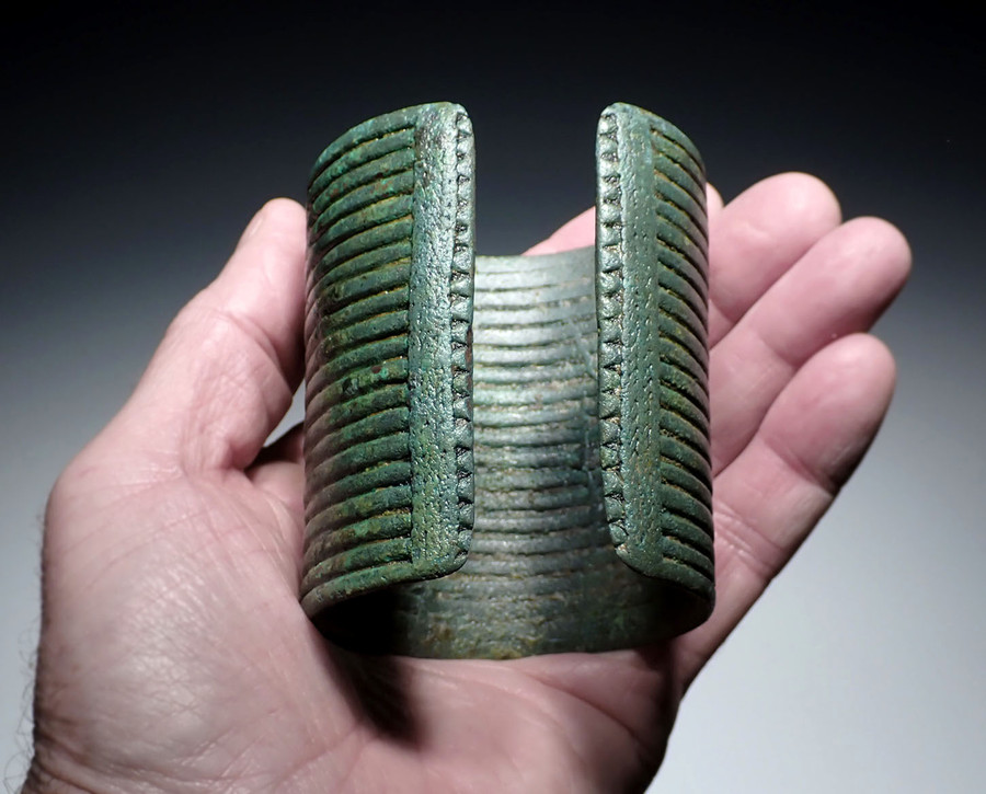SPECTACULAR SOLID ANCIENT BRONZE WIDE CUFF PRESTIGE BANGLE BRACELET ...