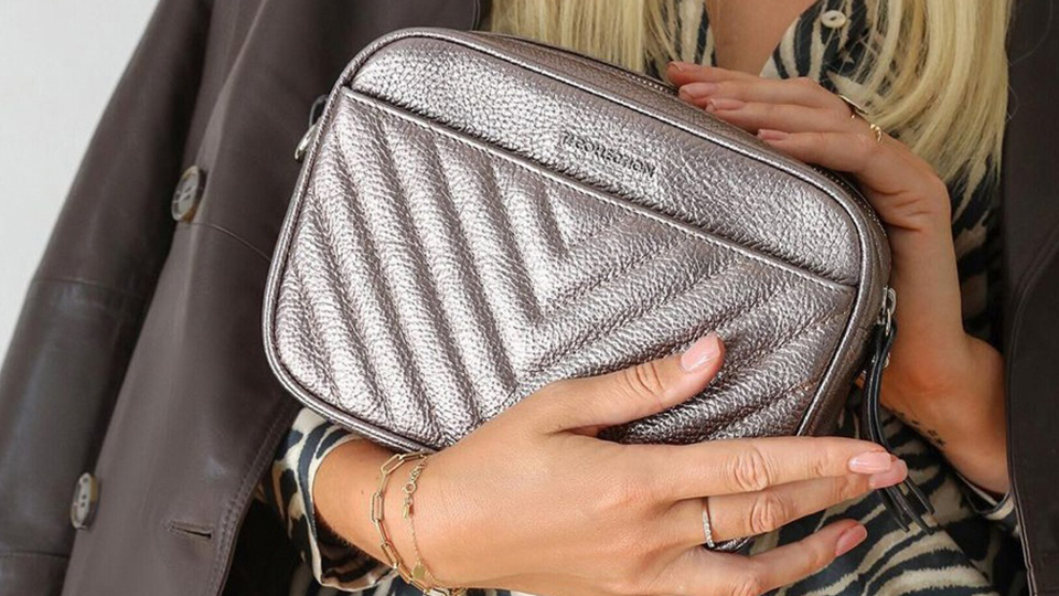 TJ COLLECTION Designer Shoes, Bags & Clothing | Official Online Store