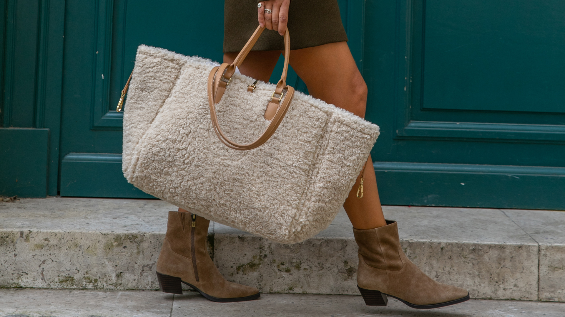 TJ COLLECTION Designer Shoes, Bags & Clothing | Official Online Store