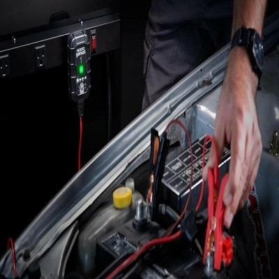 Polaris RZR Noco 1 6V/12V 1-Amp Smart Battery Charger by Noco Genius ...