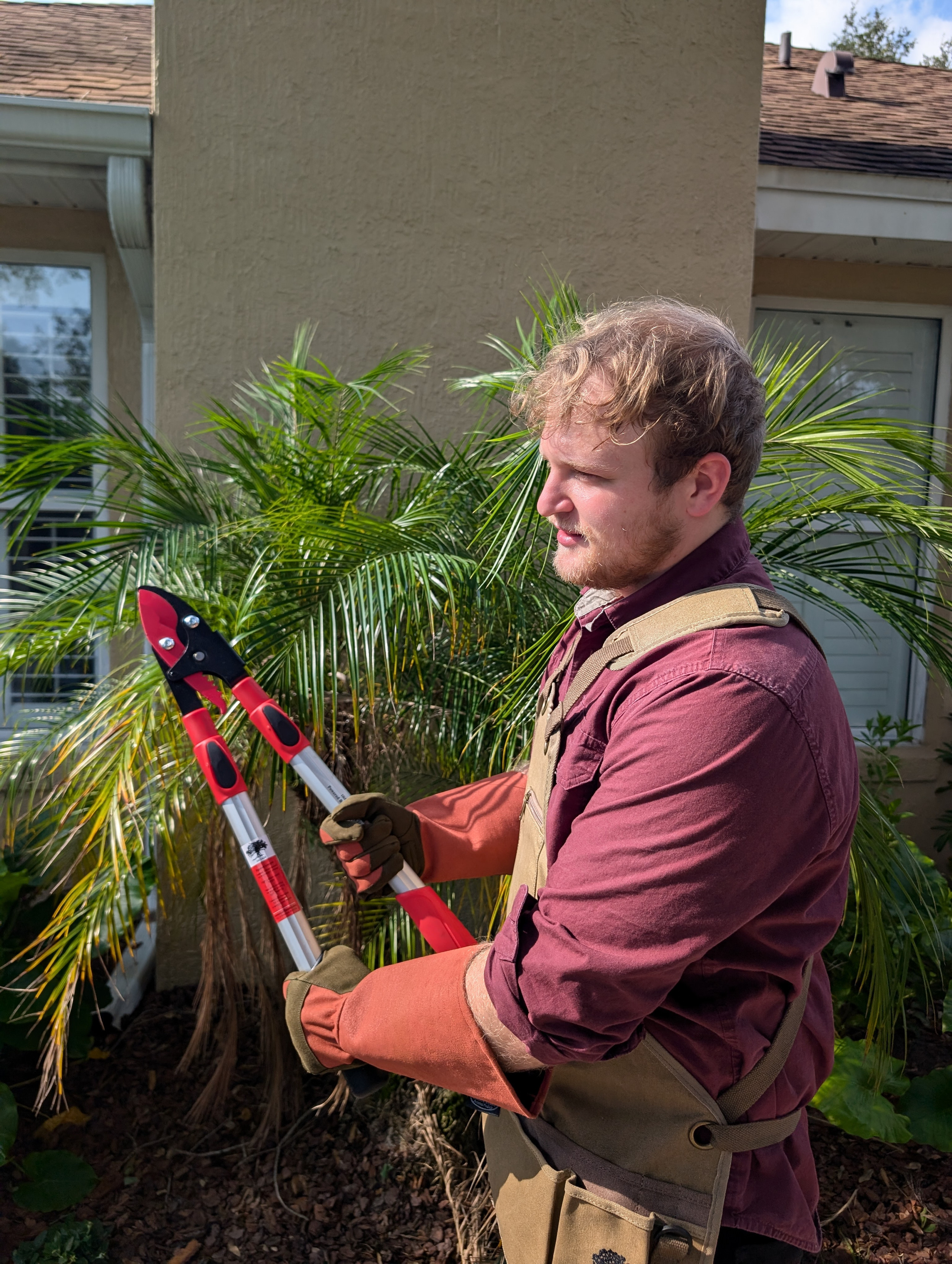 Telescopic Shovel - Adjustable Length for Comfort and Versatility