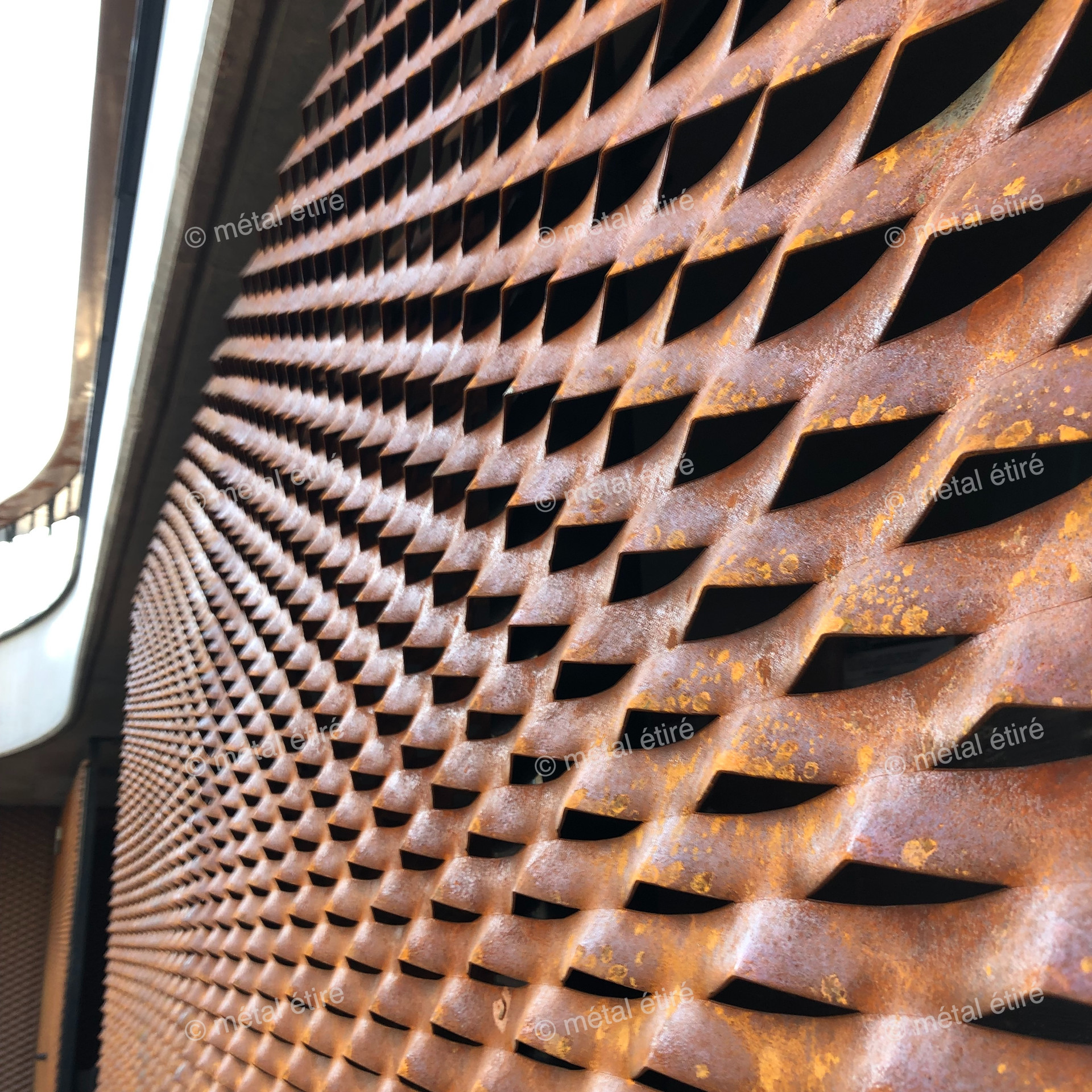 Matériaux - Métal déployé corten - GRILLE METAL DEPLOYE