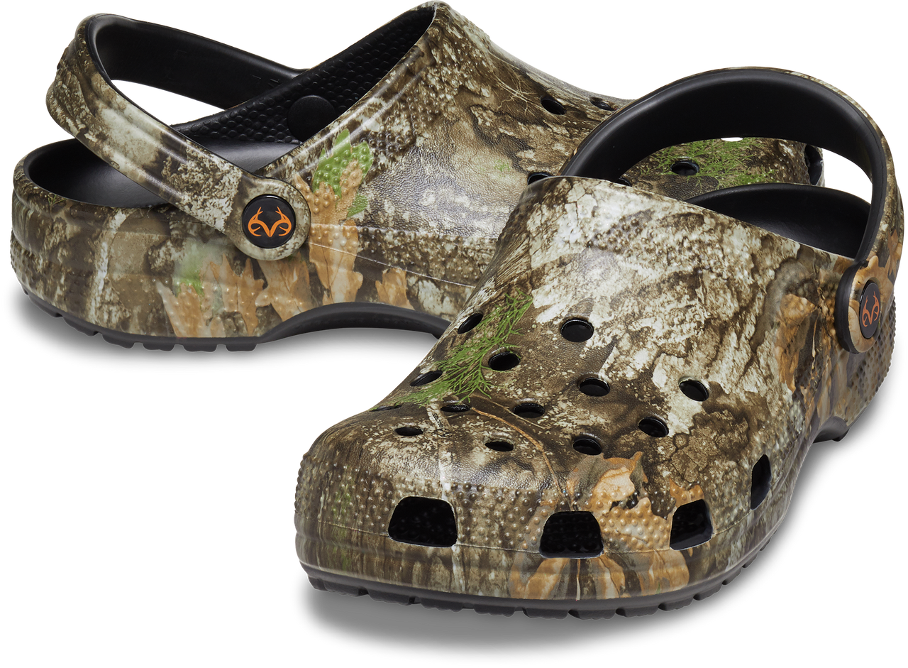 Shop Crocs Men's Realtree Classic Clog | APX at Realtree.com