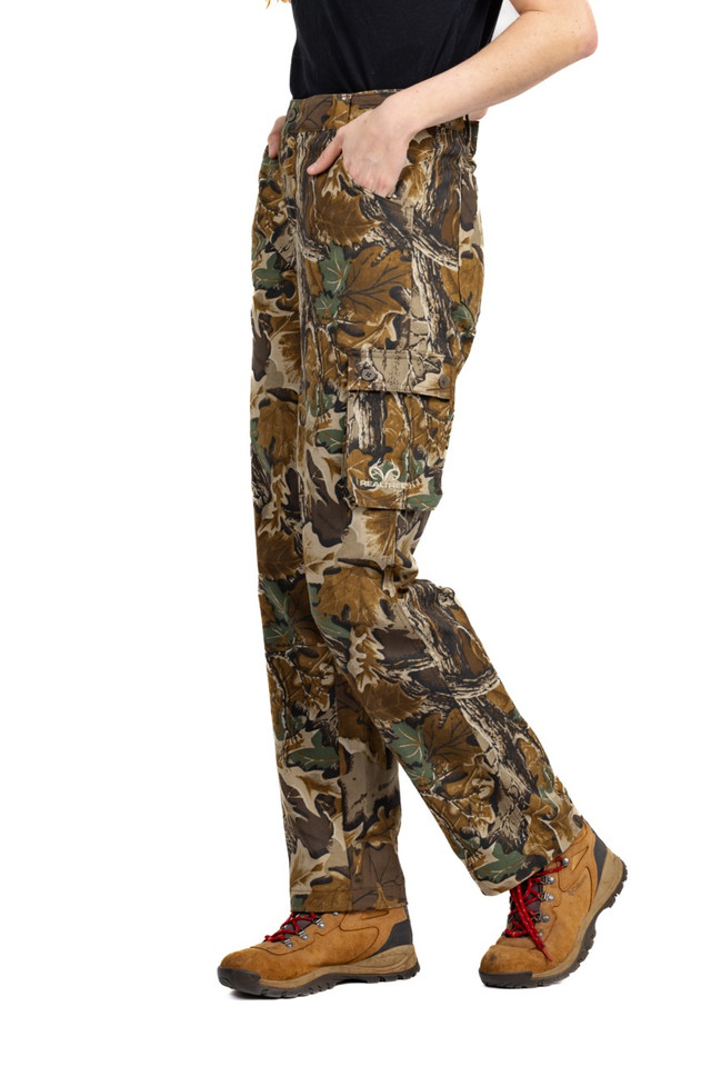 Realtree Cargo Women's 6 Pocket Pant | Advantage Classic