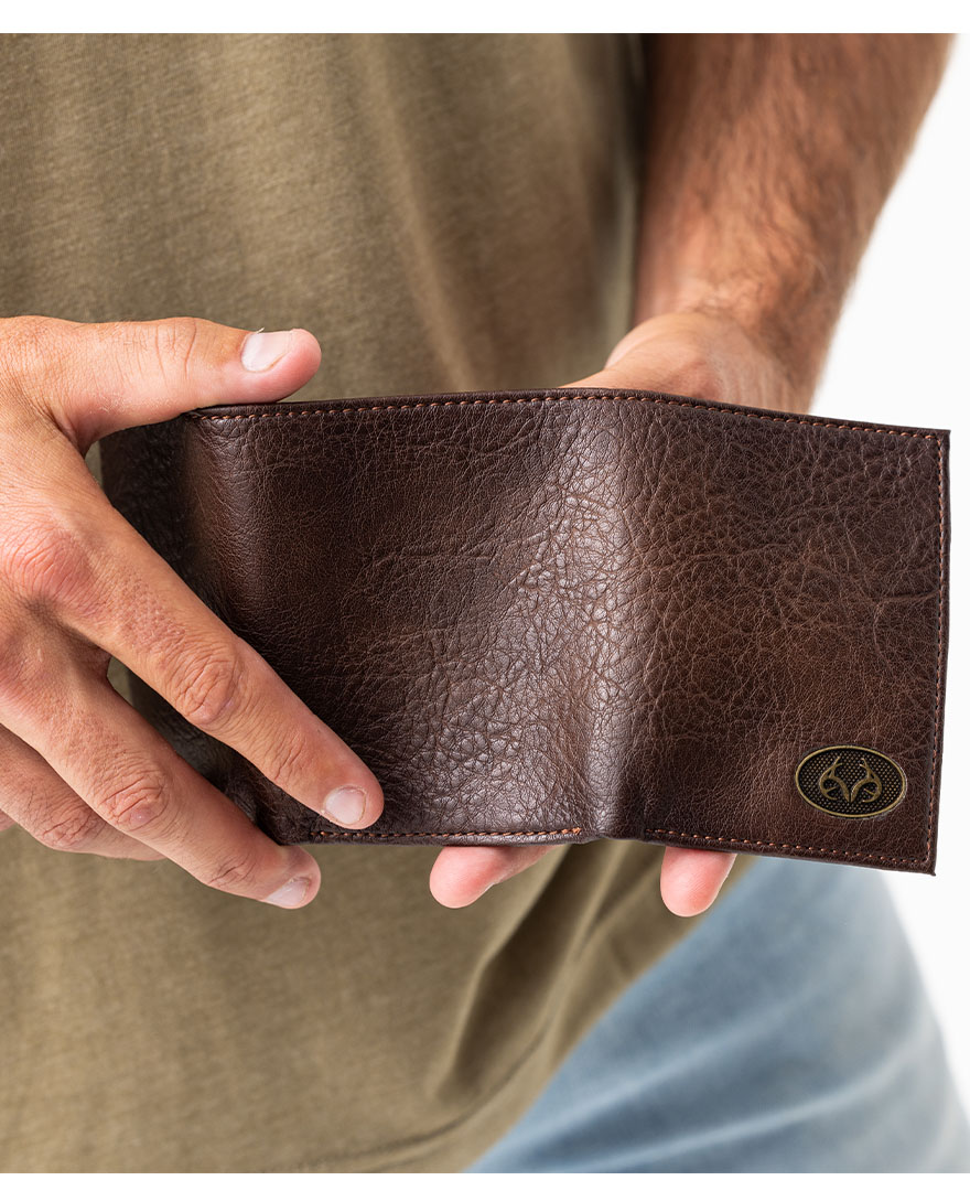 Shop Realtree Antler Logo Trifold Wallet at Realtree.com