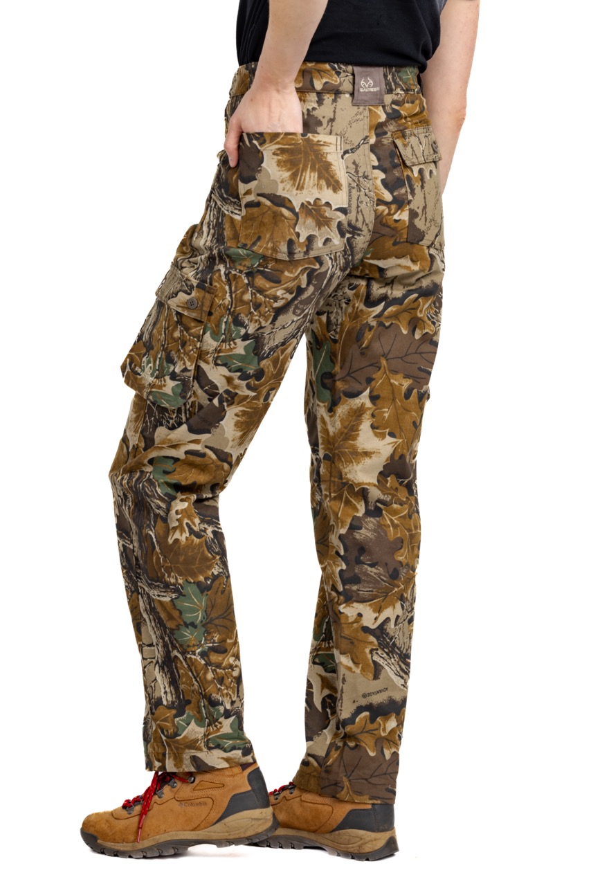 Realtree Cargo Women's 6 Pocket Pant | Advantage Classic