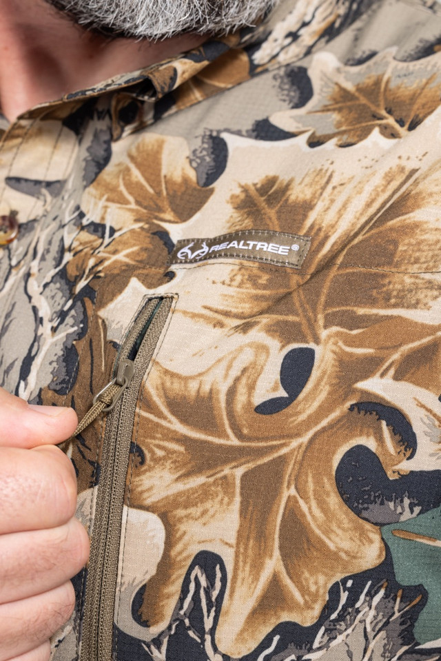 Realtree Button Down Long Sleeve Men's Shirt | Advantage Classic
