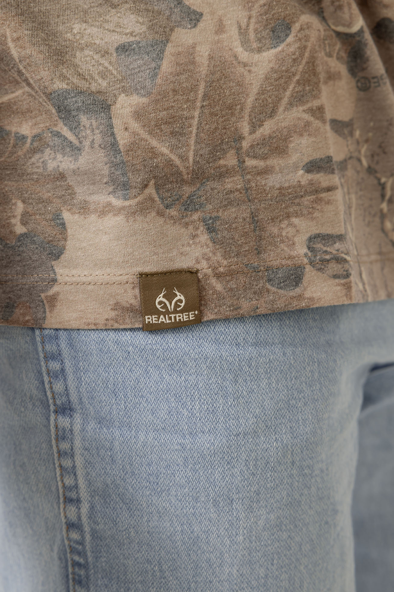 Realtree Long Sleeve Tri-Blend Men's Shirt | Advantage Classic