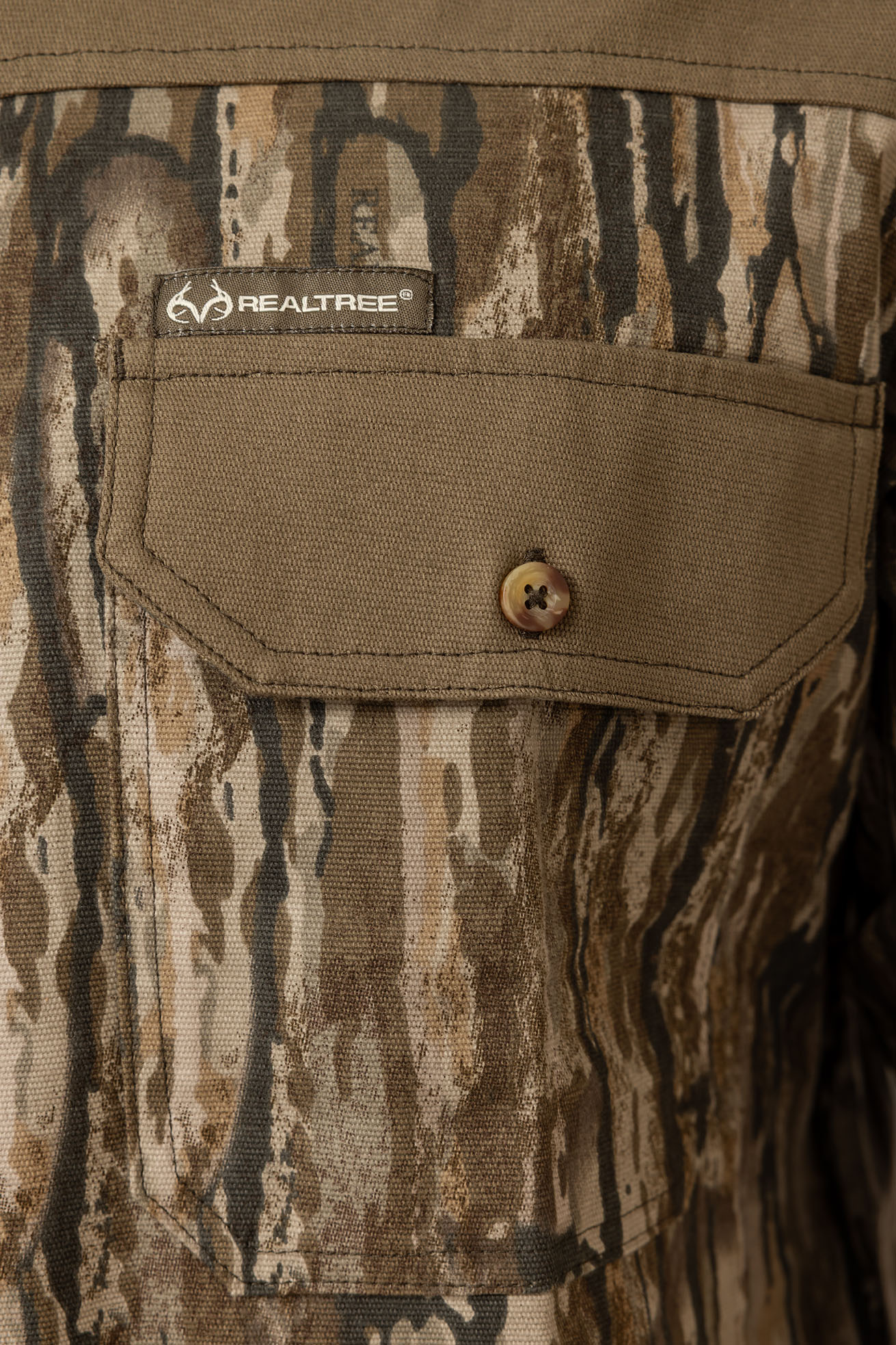 Realtree Milk River Button Down Men's Shirt | Legacy