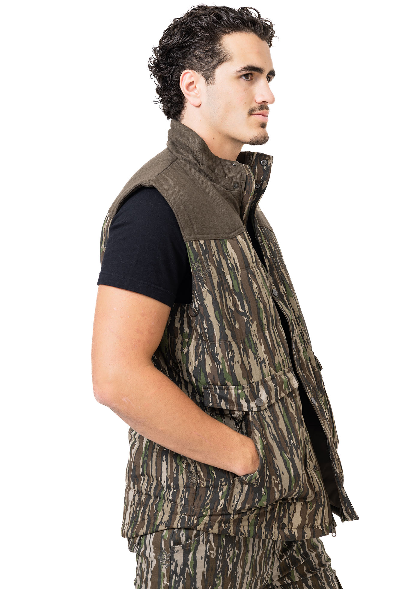 Shop Realtree Men's Puffer Vest | Original at Realtree.com