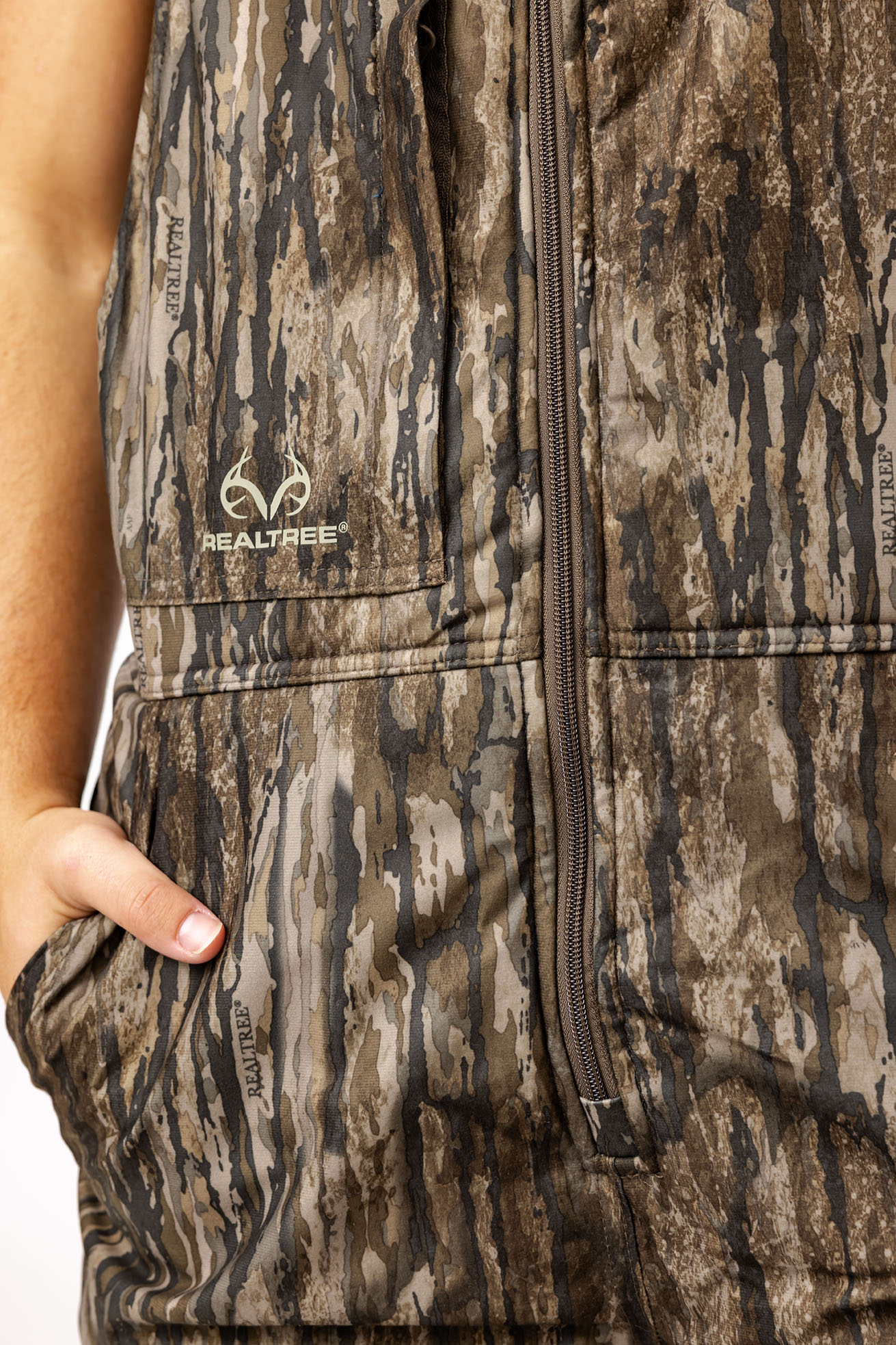 Realtree Men's Big Game Water Resistant Insulated Bibs | APX