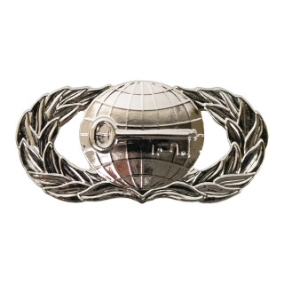 Basic Air Force Intelligence Badge - Military Depot
