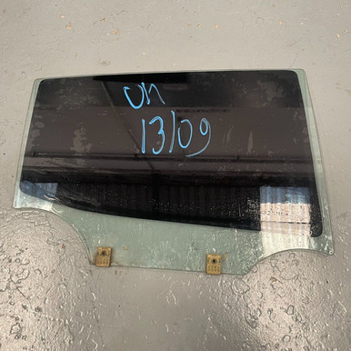 Renault Kwid Rear Right Glass 2020 Original