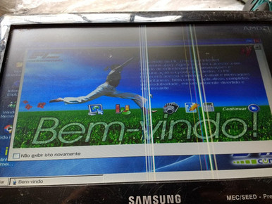 Monitor Screen 15 Inches with Scratches or Minor Defects