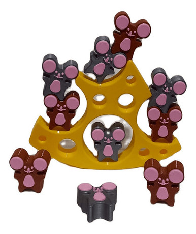 Thiago en 3D Cheese and Acrobat Mice Balancing Game