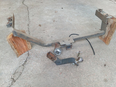 Brucke Removable Tow Hitch / Onix