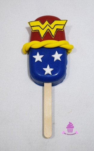 SS GOURMET Icepops Wonder Woman Cake Pops Sweet Table Theme