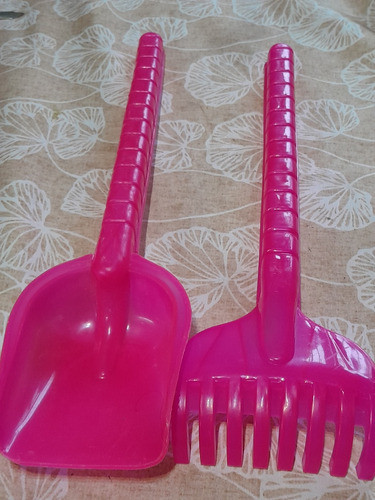 Barbie Hard Plastic Shovel and Rake Set 42 cm