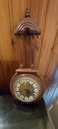 Vox Tronic Vintage Wall Clock