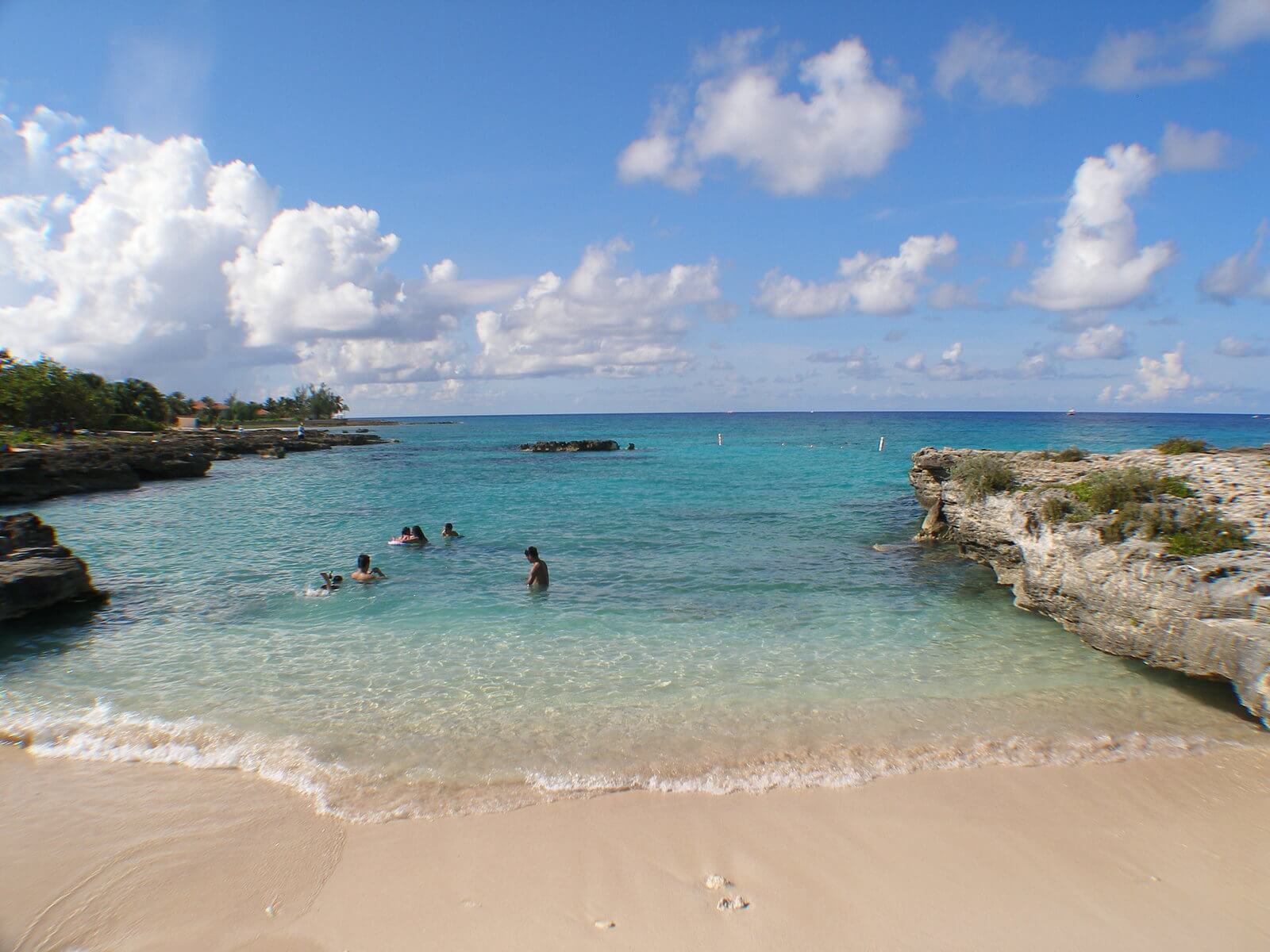 5 Things To Do While Visiting Grand Cayman - Snorkel-Mart