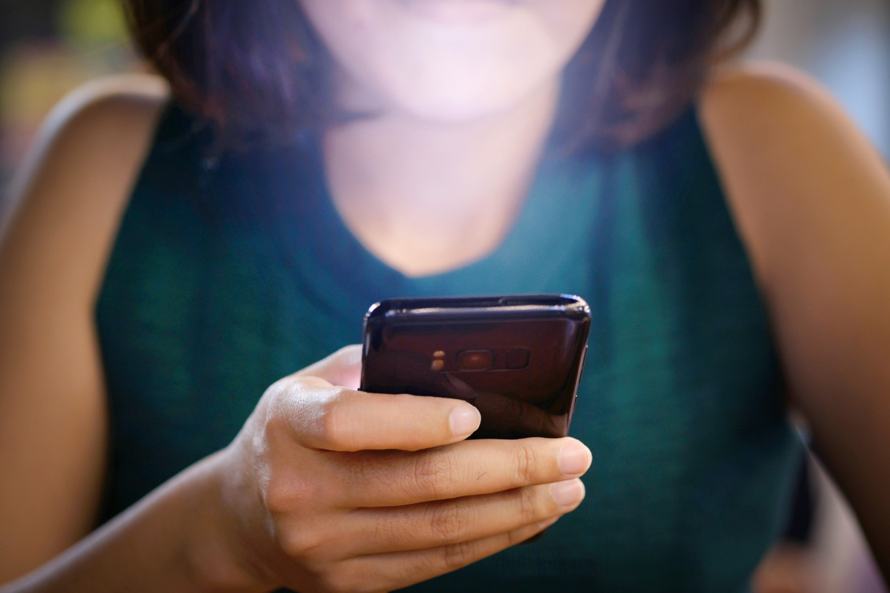 Contact Lenses & Computer Use: Tips for Reducing Eye Strain - WebEyeCare