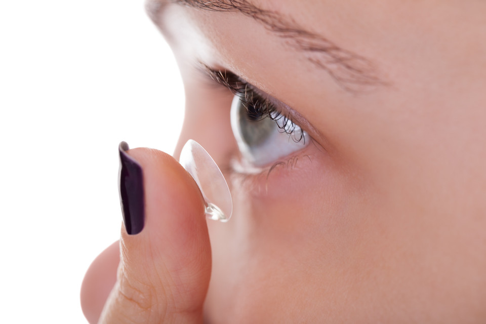 Signs of a Bad Contact Lens Fit: A Clear Path to Comfort - WebEyeCare