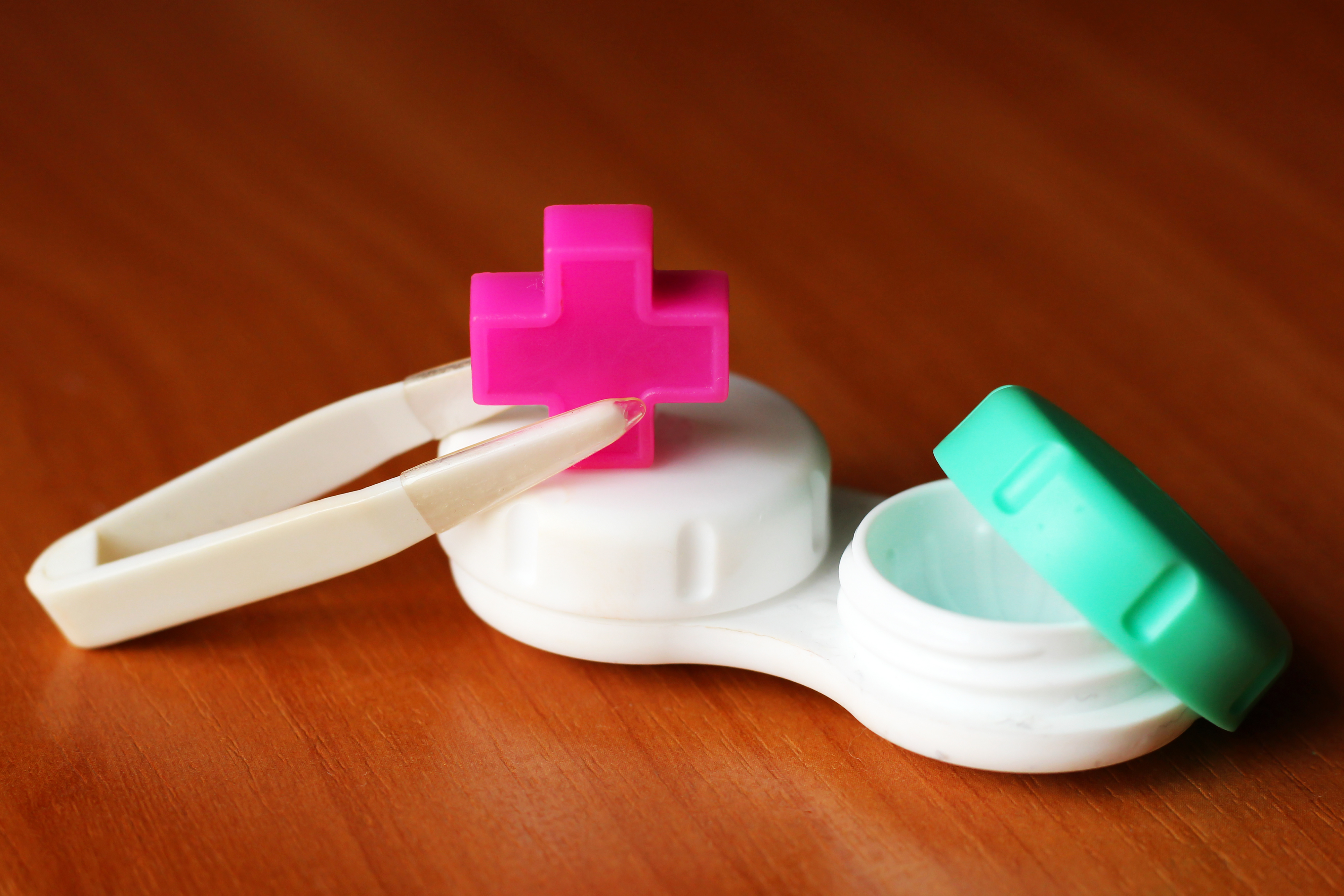 Emergency Lens Care: Handling Stuck Contacts & Irritations - WebEyeCare