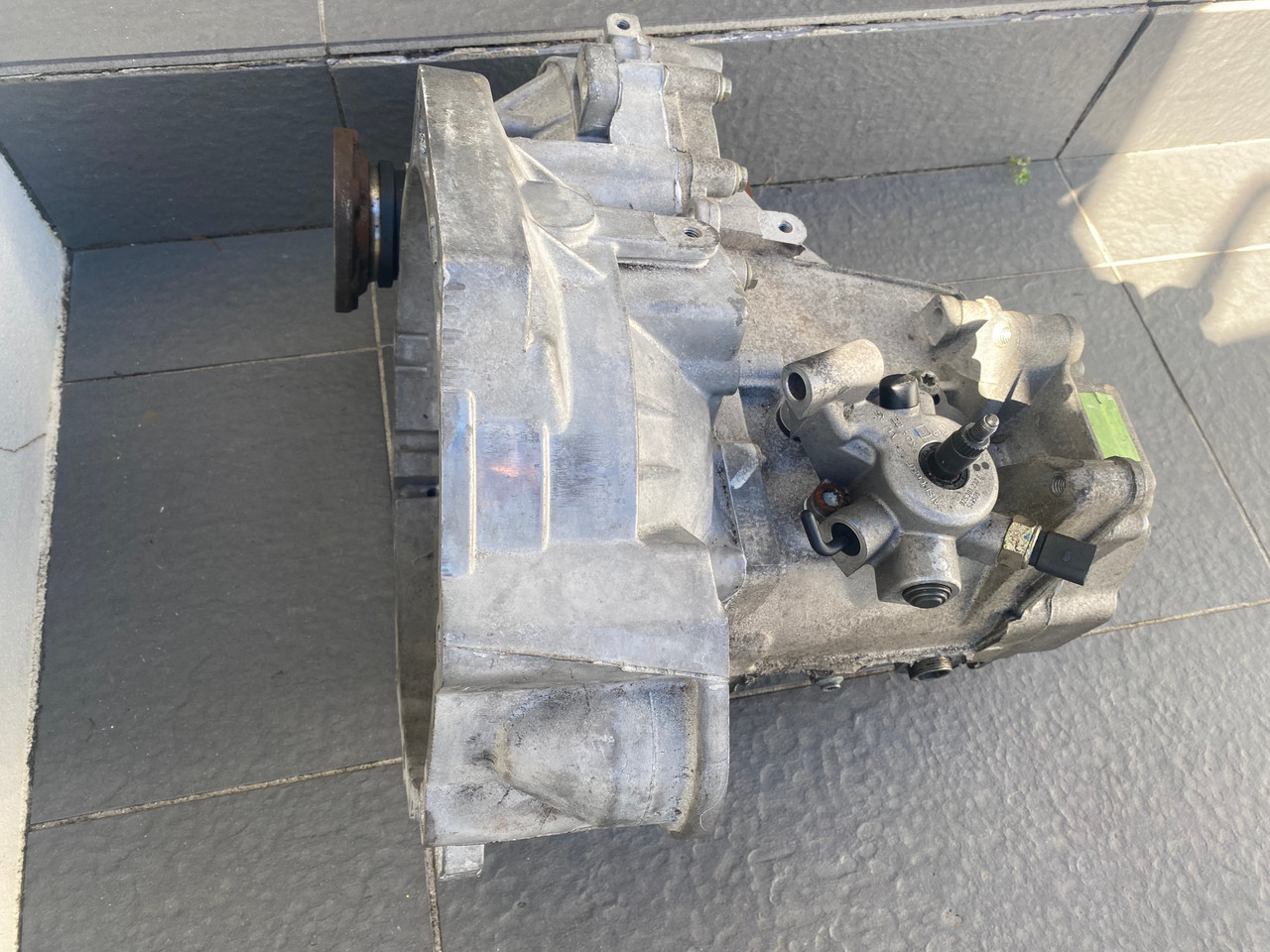 VW GOLF MK5 2L FSI REFURBISHED 6 SPEED MANUAL GEARBOX GXV CODE - Parts ...