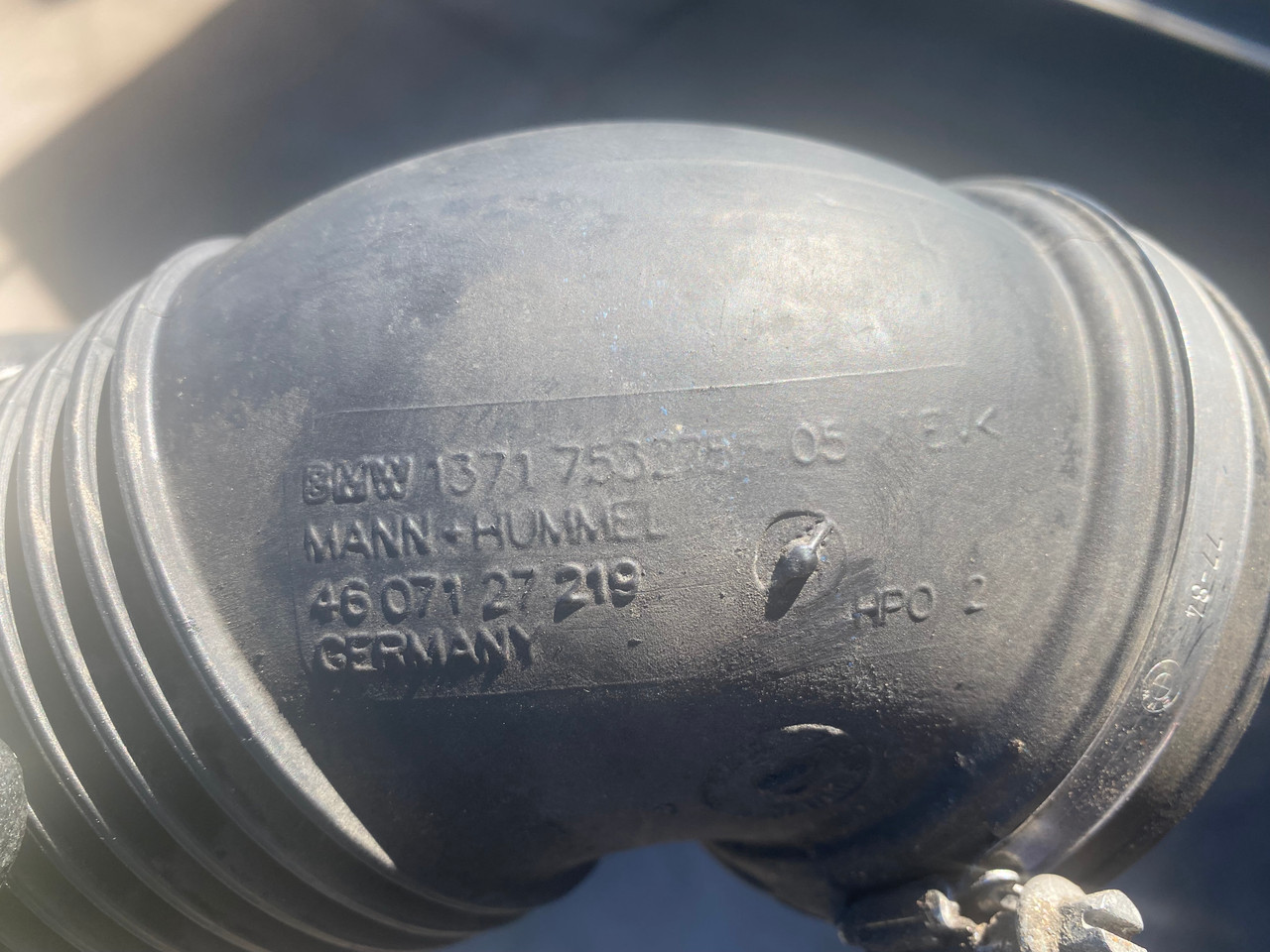 BMW E90 LATE 320I USED AIR INTAKE BELLOW 1371 753 255-05 - Parts 4 ...