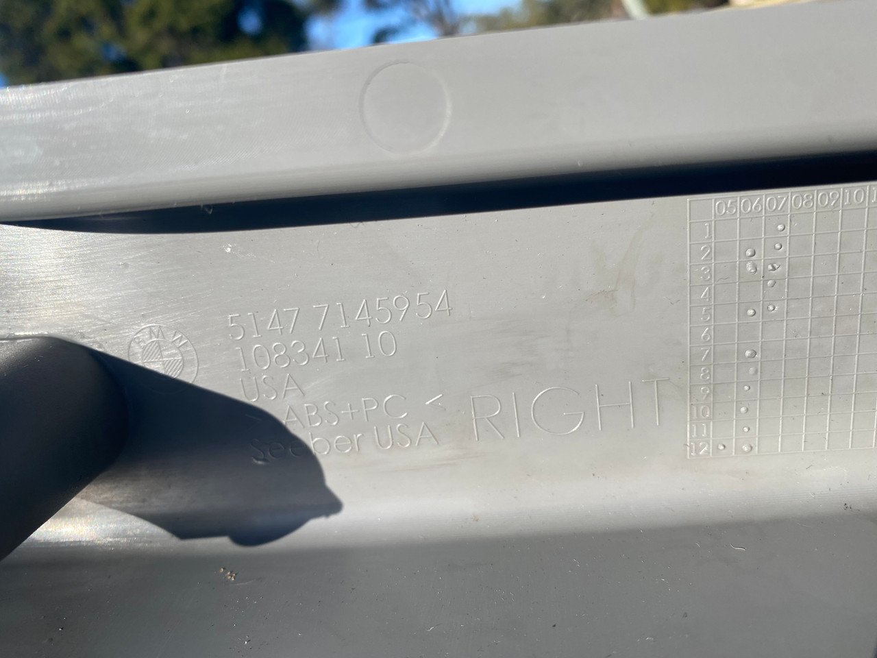 BMW X5 E70 USED RHR BOOT PILLAR TRIM IN GREY 5147 7145954 - Parts 4 ...
