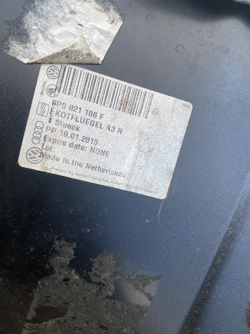 AUDI A3 8P EARLY 5 DOOR USED RH GUARD IN BLUE Z5C CODE 8P0 821 106 F ...