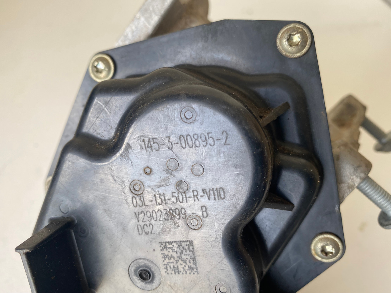 VW AMAROK 2L TDI LATE CSHA ENGINE USED EGR VALVE 03L 131 501 R - Parts ...