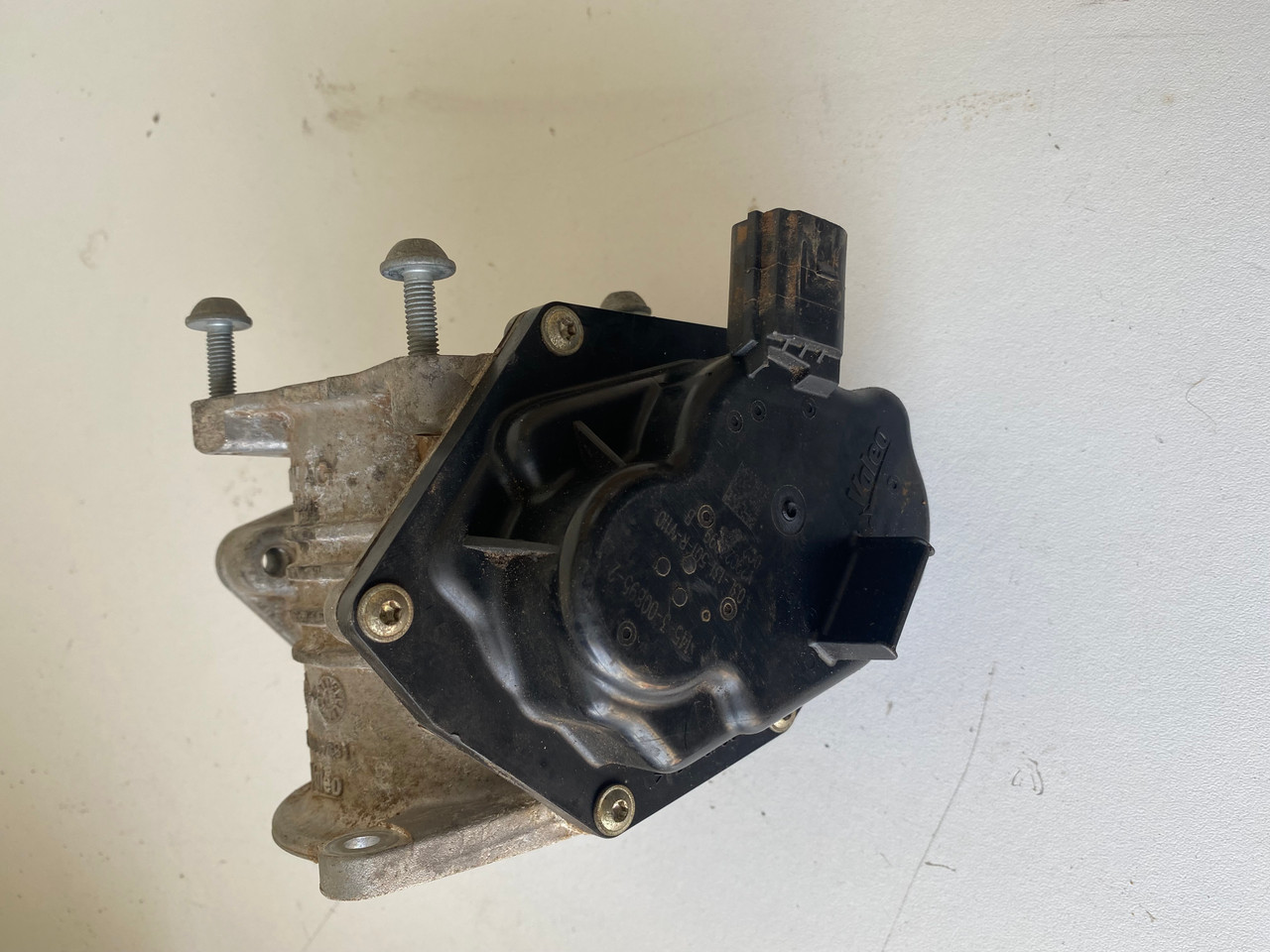 VW AMAROK 2L TDI LATE CSHA ENGINE USED EGR VALVE 03L 131 501 R - Parts ...