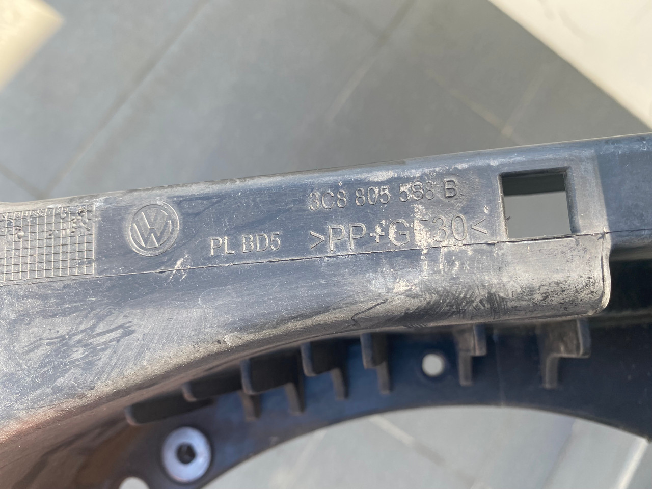 VW PASSAT CC 2010 2L TDI USED RADIATOR SUPPORT PANEL 3C8 805 588 B ...