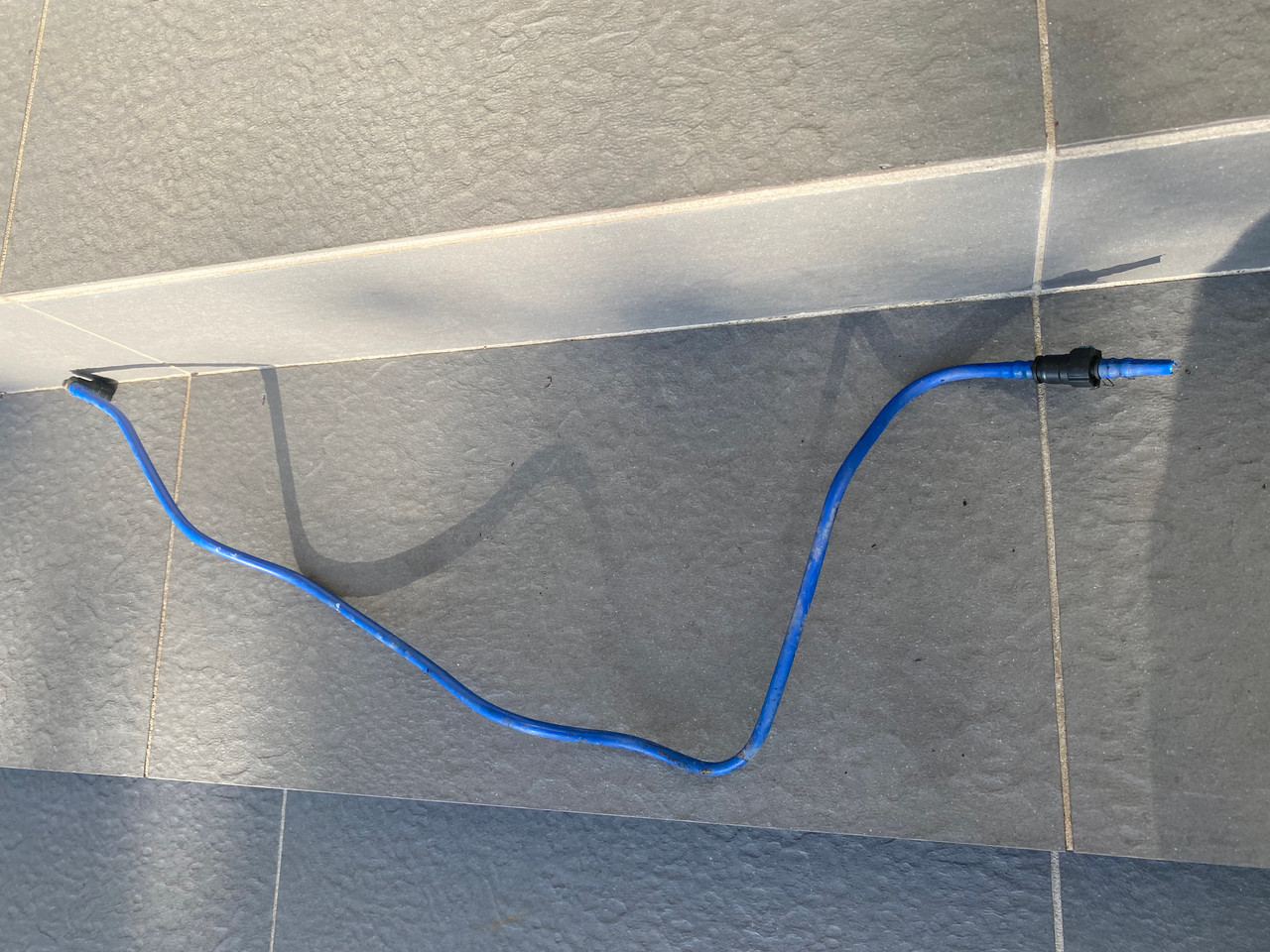 VW AMAROK 2L TDI USED FUEL LINE 2H0 201 360 B - Parts 4 European Cars