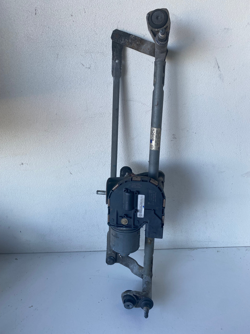 VW JETTA MK5 MK 6USED WINDSCREEN WIPER MOTOR AND LINKAGES 1K2 955 023 G ...