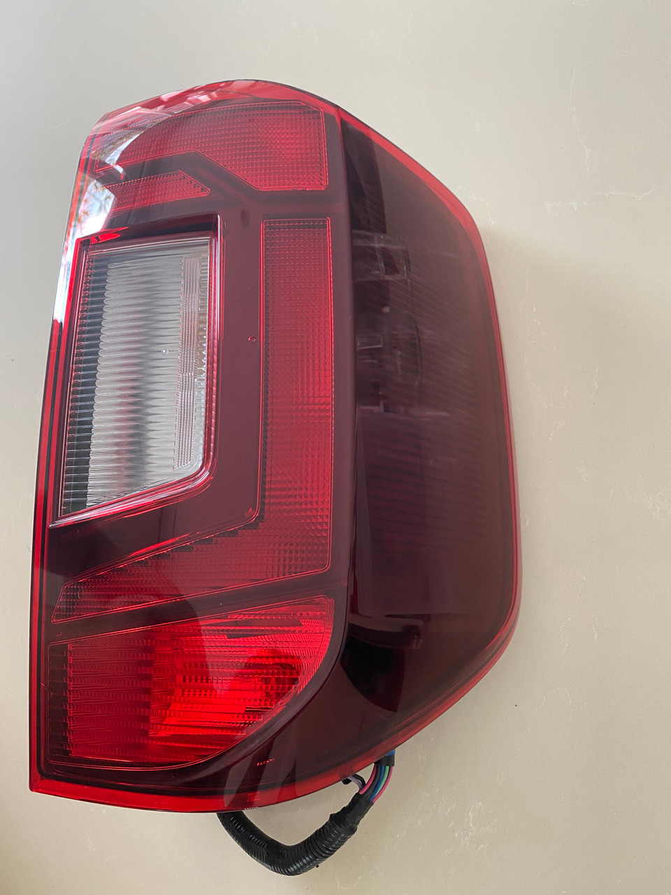 VW AMAROK 2023 NEW GENUINE RH TAIL LIGHT 2HJ 945 308 G - Parts 4 ...