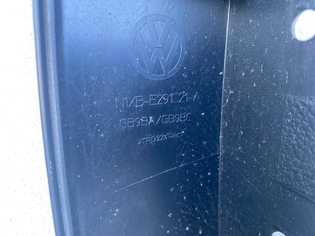 VW AMAROK 2023 USED LHR WHEEL ARCH N1XB-E291C21-A 2HJ 853 817 C - Parts ...