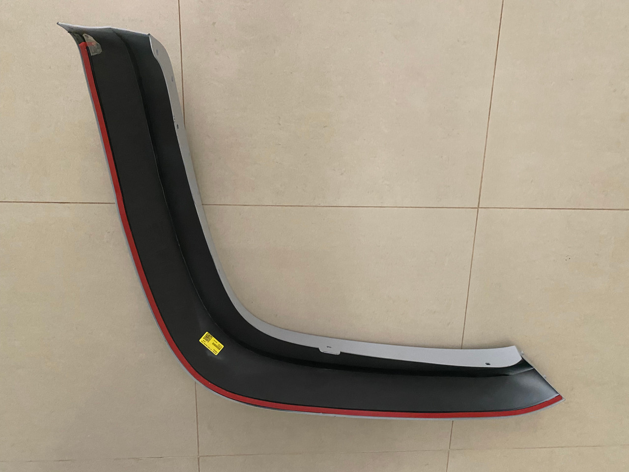 VW AMAROK NEW GENUINE RH GUARD FLARE 2HH 854 732 GRU - Parts 4 European ...