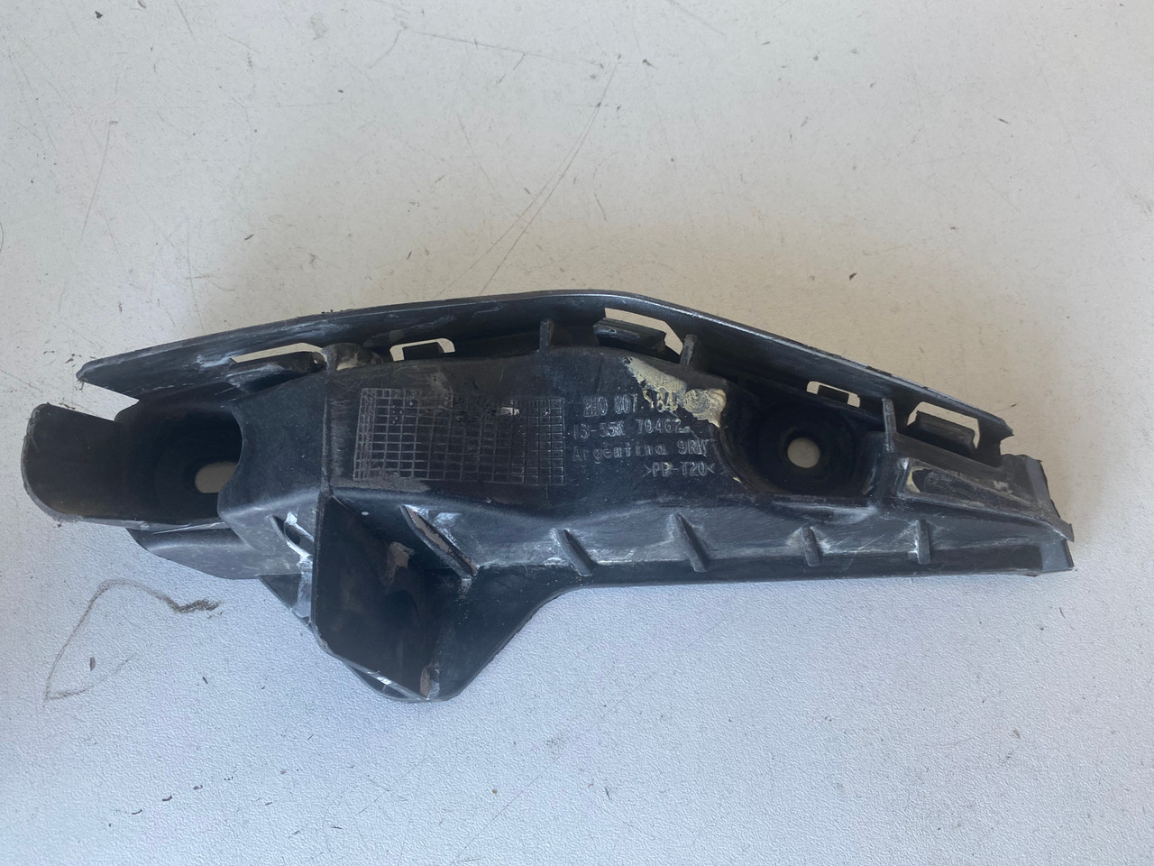 VW AMAROK EASLY 2011-2016 USED RHF BAR SLIDE BRACKET 2H0 807 184 ...