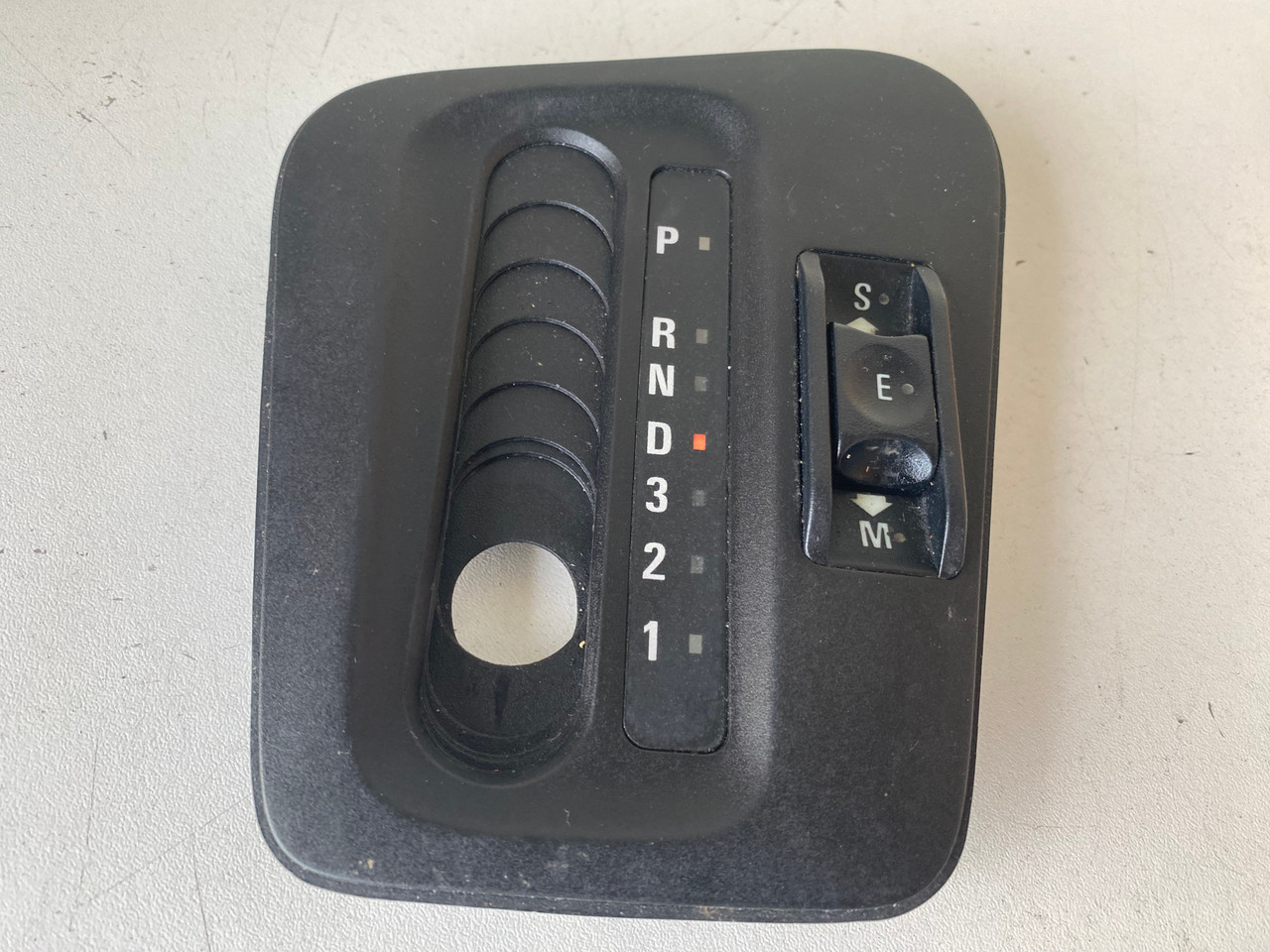 BMW E36 USED AUTO SHIFTER PLATE