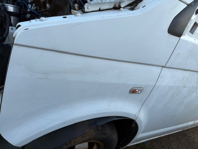 VW TRANSPORTER T5 2010 ON USED LH GUARD IN WHITE B9A PAINT CODE