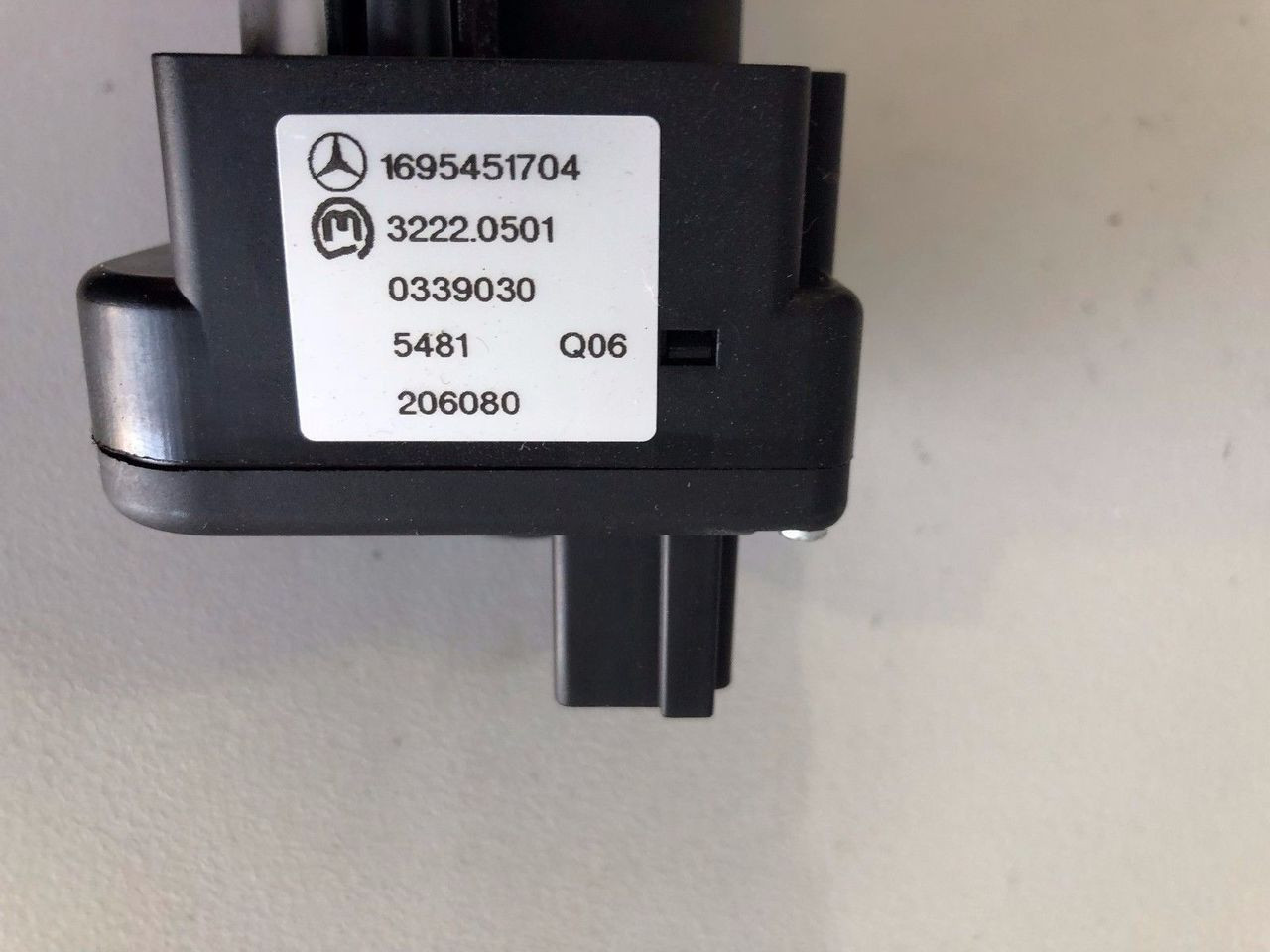 MERCEDES W169 2005-2012 USED HEADLIGHT SWITCH A 169 545 17 04 - Parts 4 ...