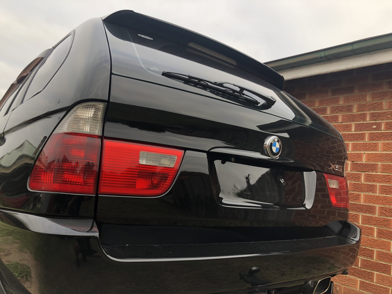 BMW X5 E53 2000-2006 USED LOWER TAILGATE IN BLACK - Parts 4 European Cars