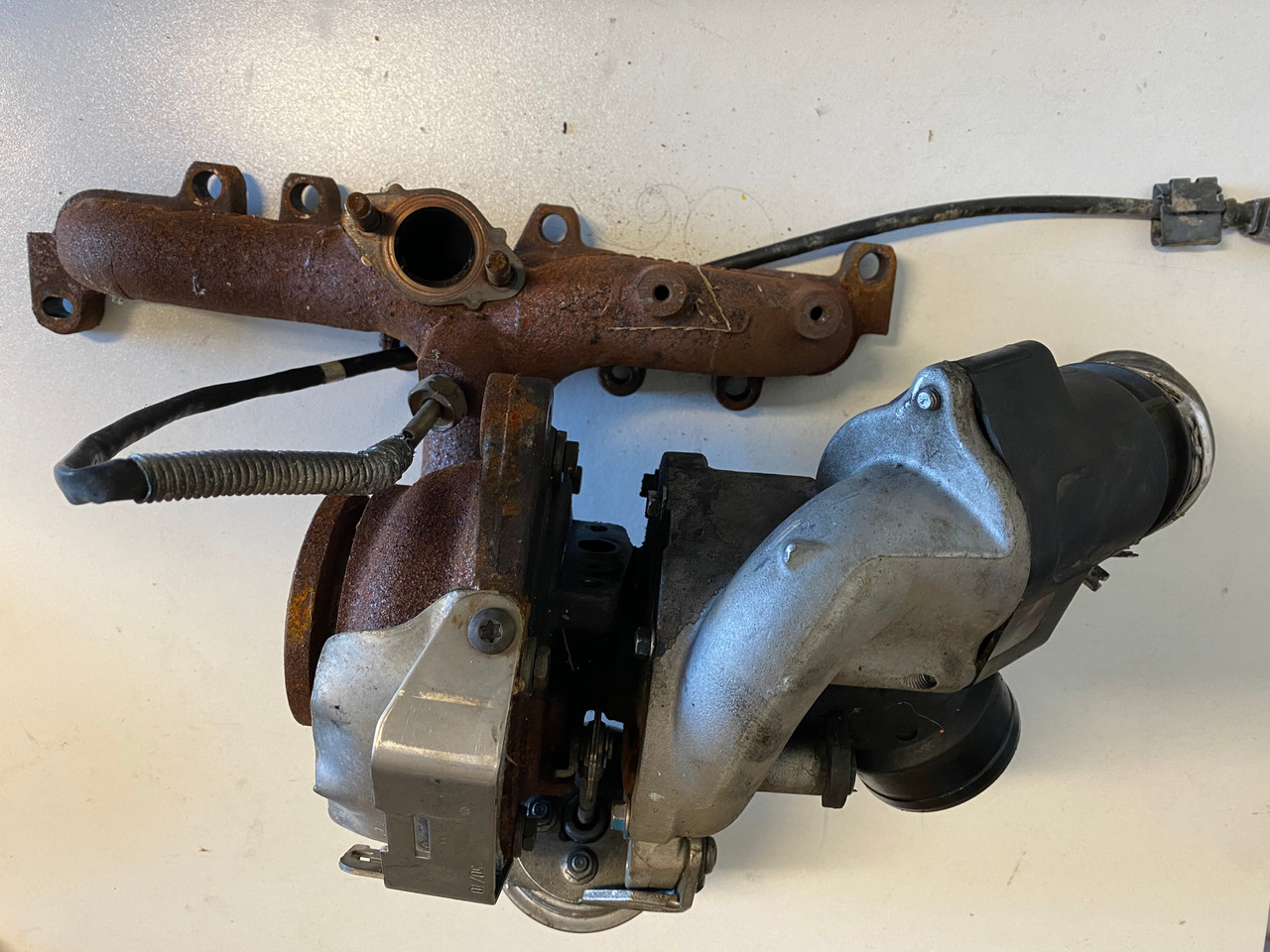 VW CADDY 1.6 TDI CAY ENGINE USED TURBO UNIT WITH MANIFOLD 03L 253 016 T ...