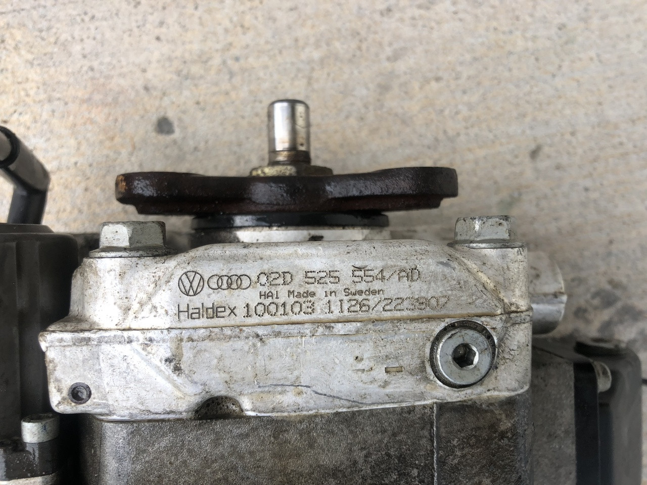 VW BORA V6 4 MOTION USED REAR DIFF TRAVELLED 101000KM - Parts 4 ...