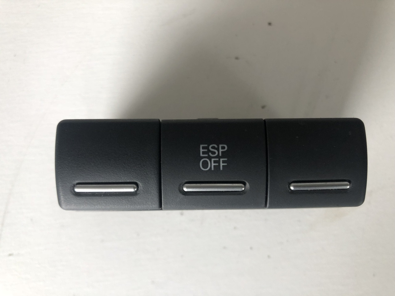 AUDI A3 8P 2005-2009 USED ESP SWITCH WITH SURROUNDING COVERS - Parts 4 ...