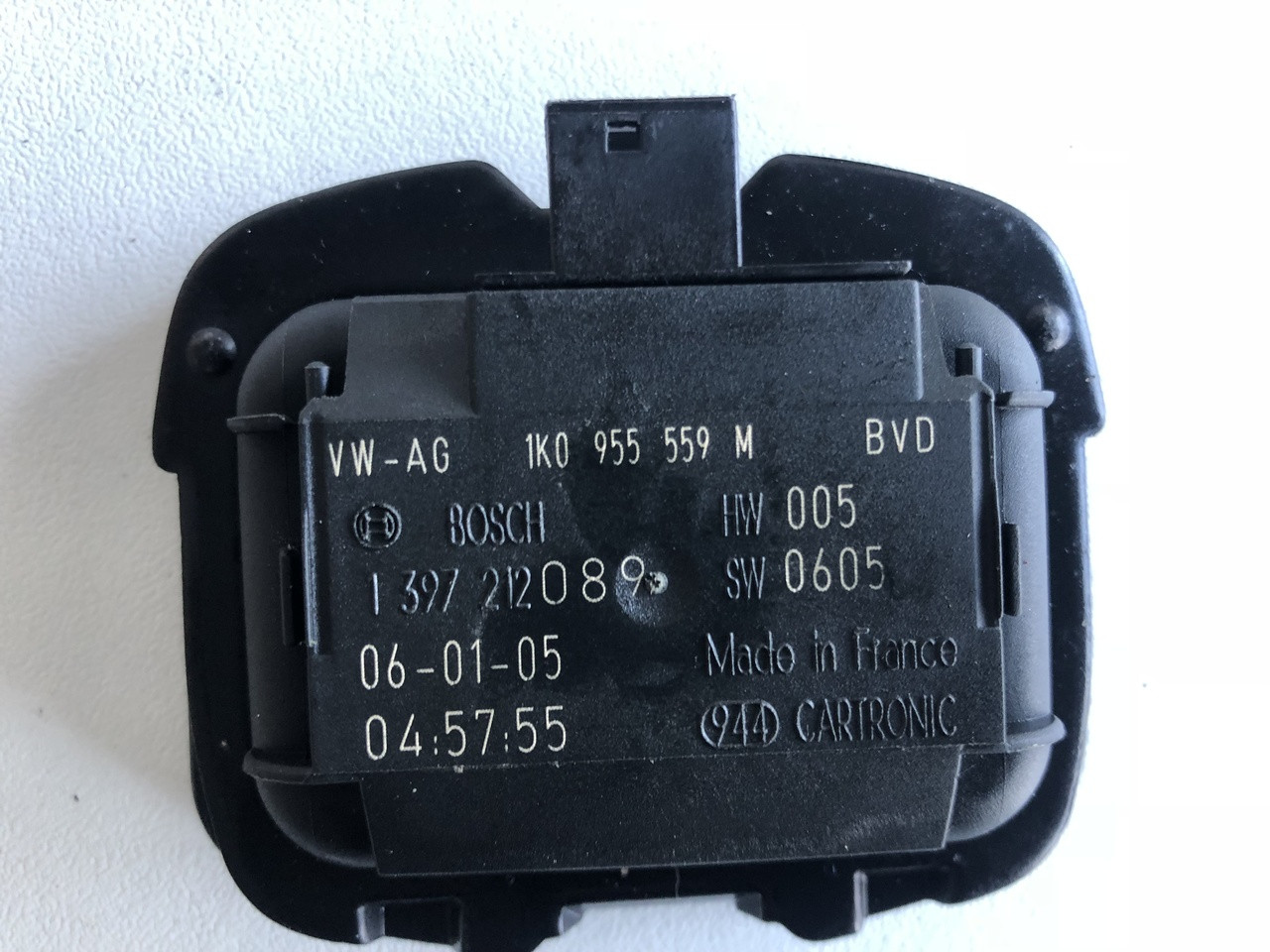 VW PASSAT 3C GOLF MK5 USED RAIN SENSOR 1K0 955 559 M - Parts 4 European ...